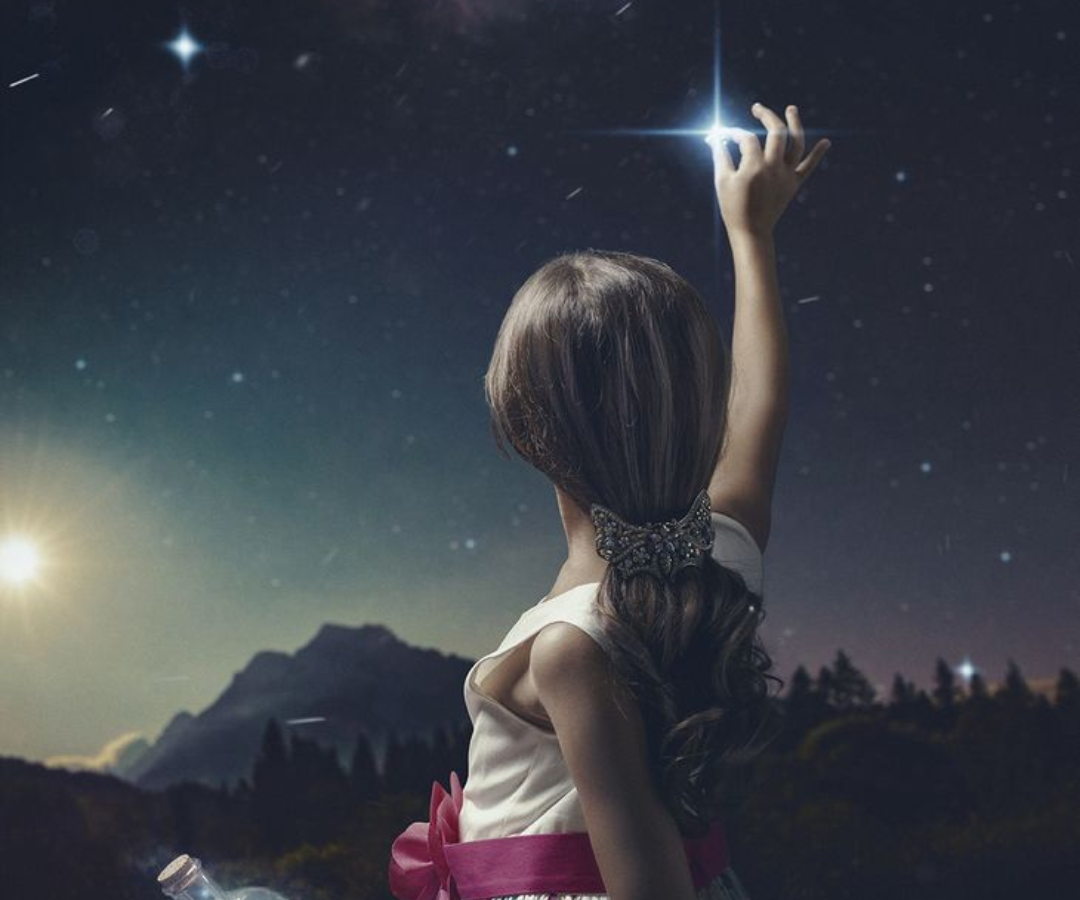 Luminous star - Sentient Muse